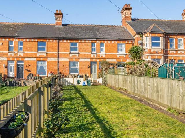 2 bedroom terraced house for sale