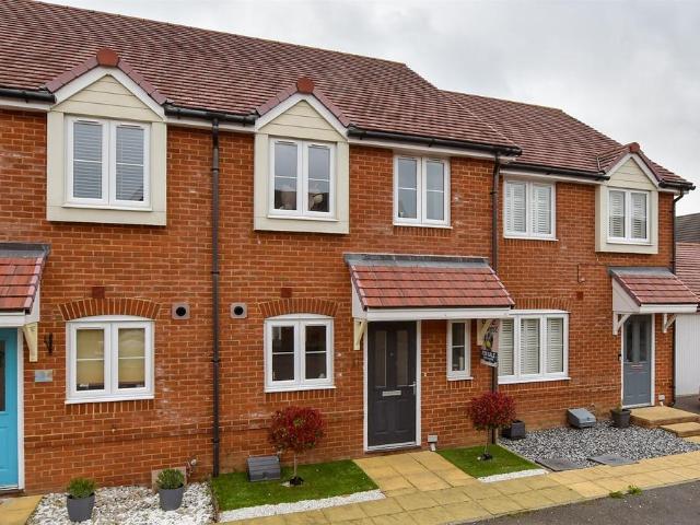 2 bedroom terraced house for sale