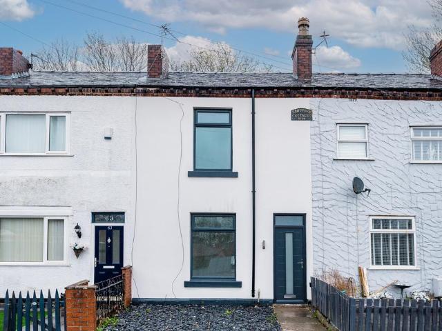 2 bedroom terraced house for sale