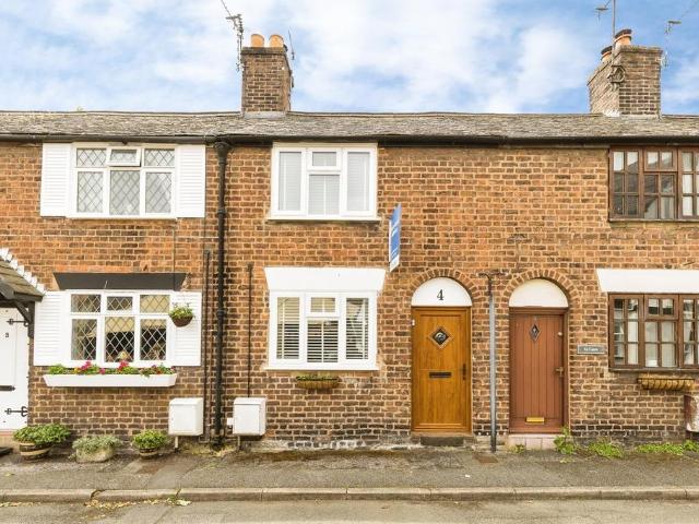 2 bedroom terraced house for sale