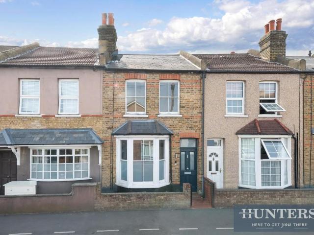 2 bedroom terraced house for sale