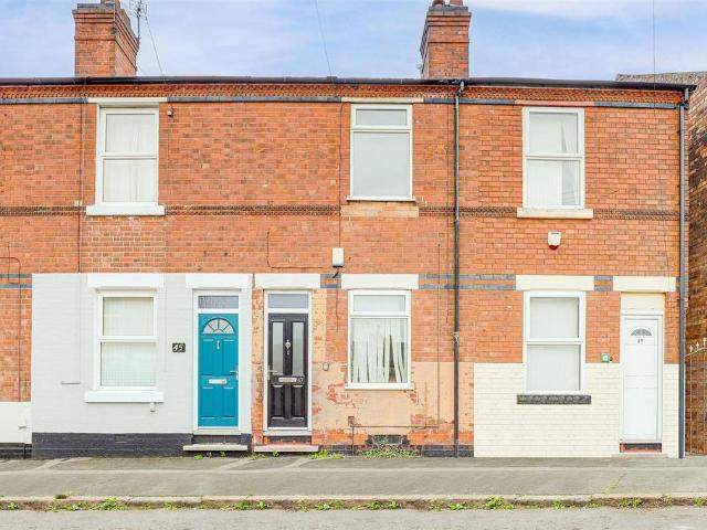 2 bedroom terraced house for sale