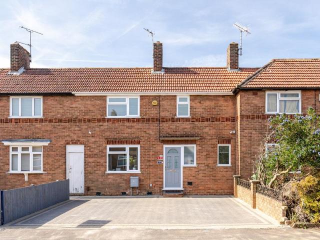 2 bedroom terraced house for sale