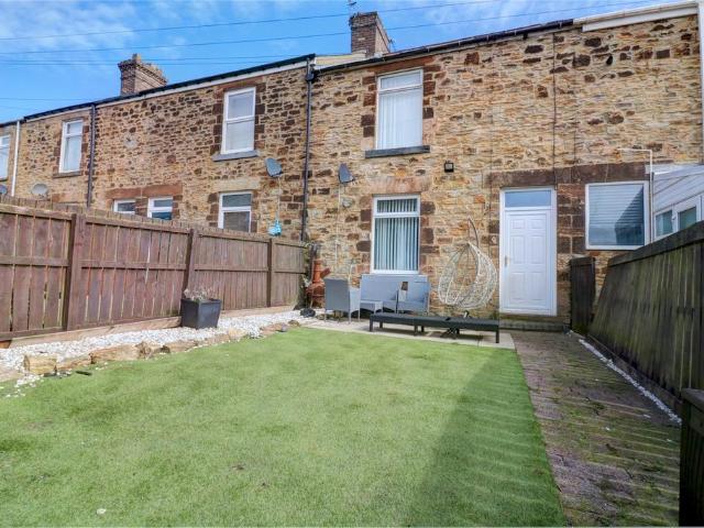 2 bedroom terraced house for sale
