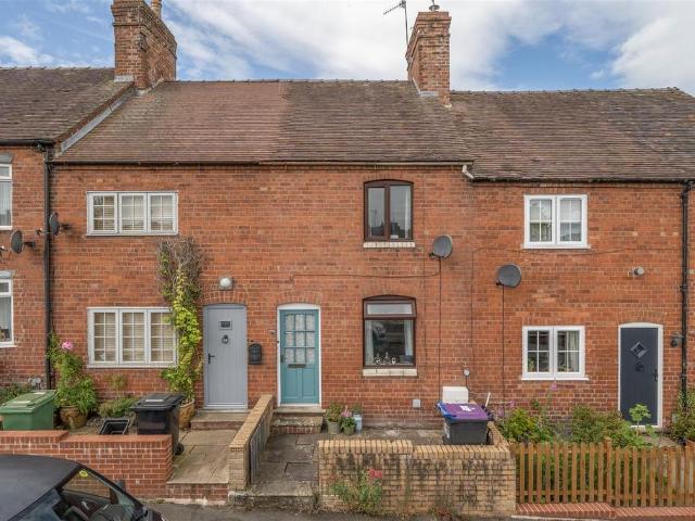 2 bedroom terraced house for sale