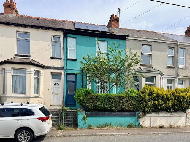 2 bedroom terraced house for sale