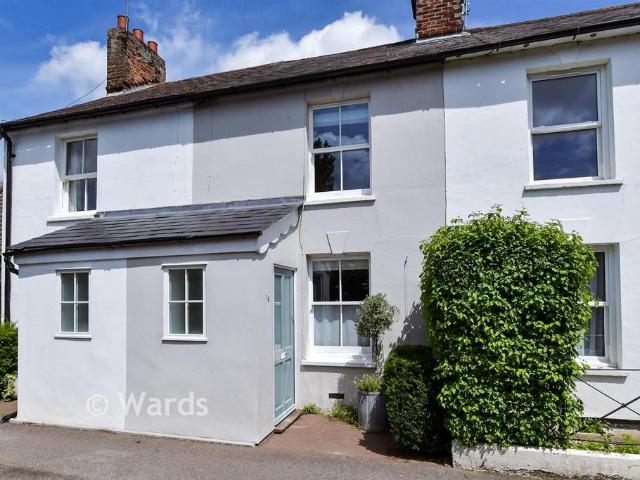 2 bedroom terraced house for sale