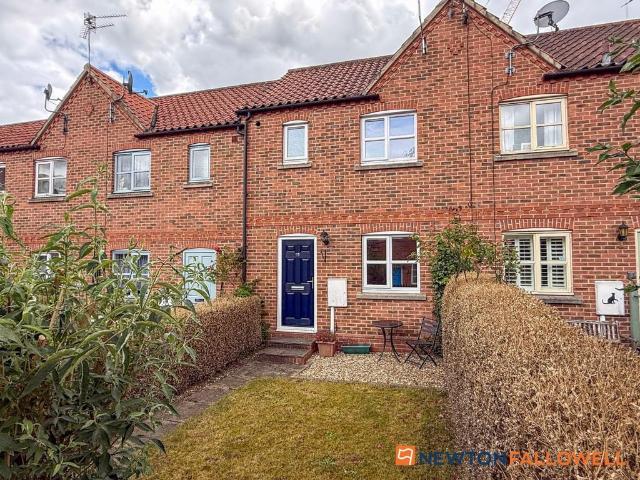 2 bedroom terraced house for sale