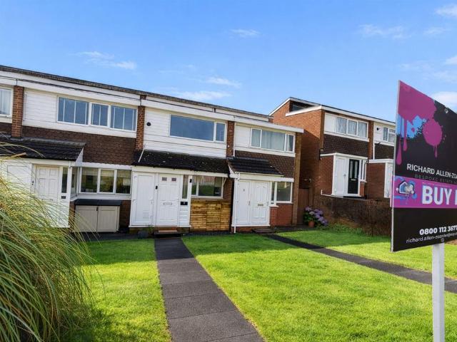 2 bedroom terraced house for sale