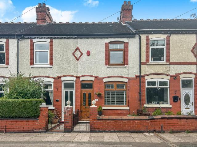 2 bedroom terraced house for sale