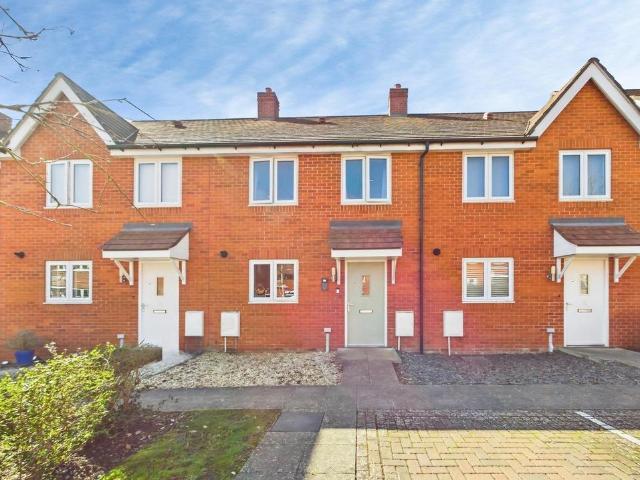 2 bedroom terraced house for sale