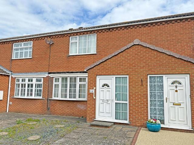 2 bedroom terraced house for sale