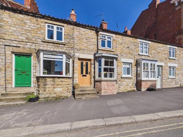 2 bedroom terraced house for sale