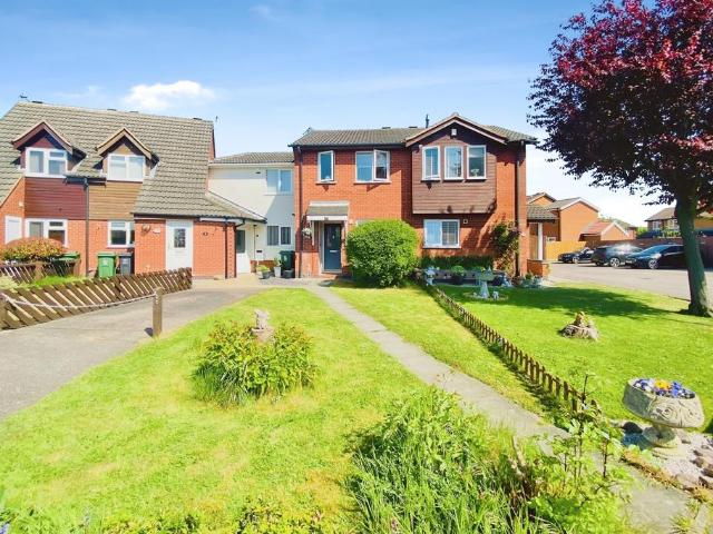 2 bedroom terraced house for sale