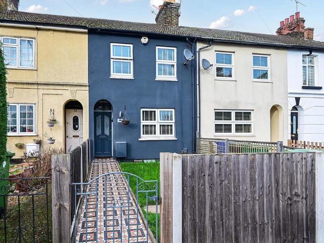 2 bedroom terraced house for sale