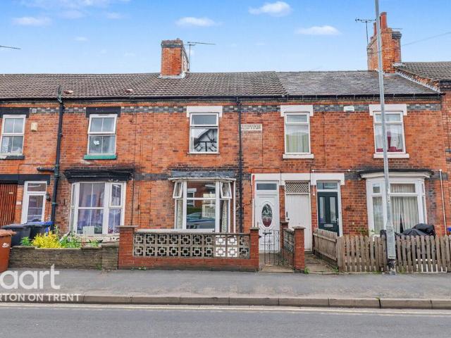 2 bedroom terraced house for sale