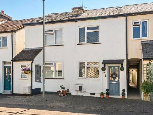 2 bedroom terraced house for sale
