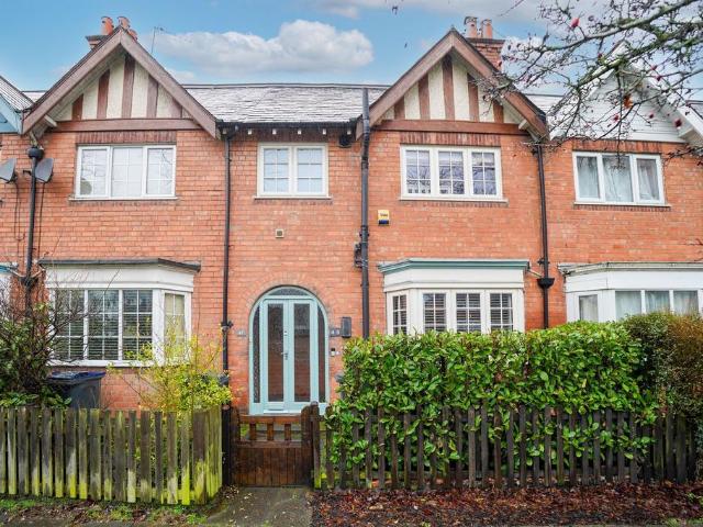 2 bedroom terraced house for sale