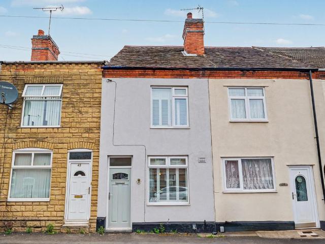 2 bedroom terraced house for sale