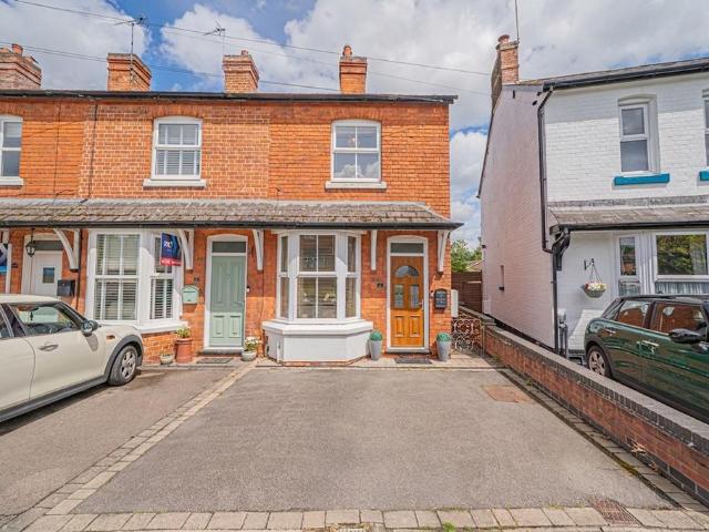 2 bedroom terraced house for sale