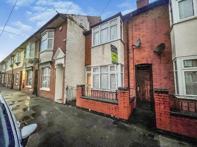 2 bedroom terraced house for sale