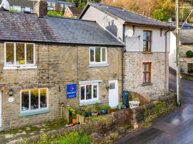 2 bedroom terraced house for sale