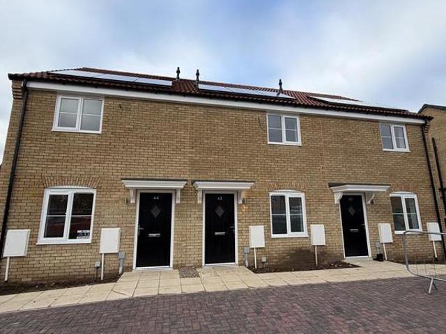 2 bedroom terraced house for sale