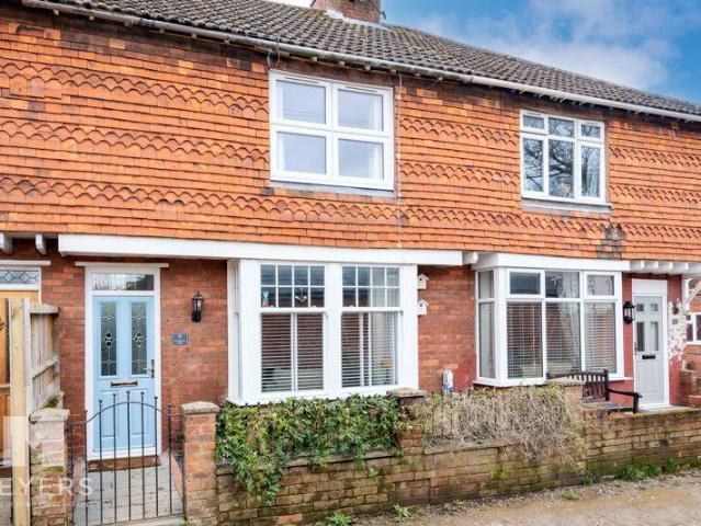 2 bedroom terraced house for sale