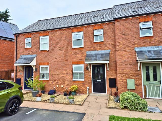 2 bedroom terraced house for sale