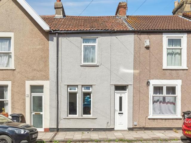 2 bedroom terraced house for sale