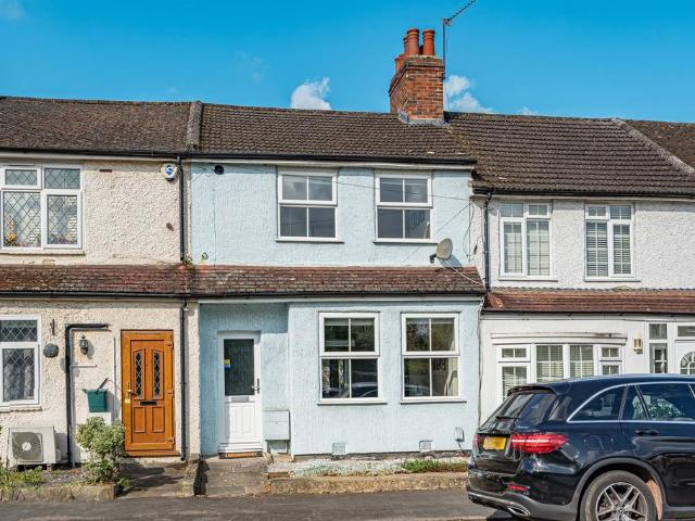 2 bedroom terraced house for sale