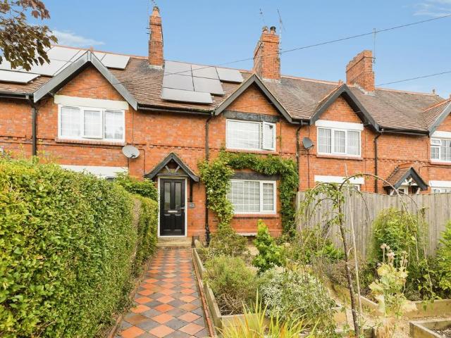 2 bedroom terraced house for sale