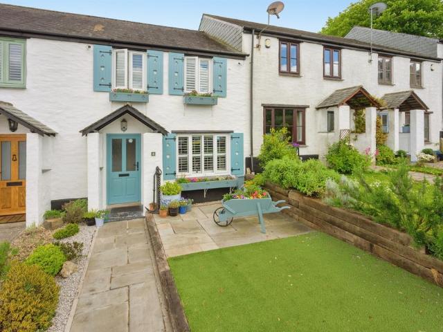 2 bedroom terraced house for sale