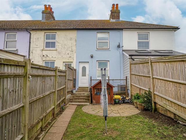 2 bedroom terraced house for sale