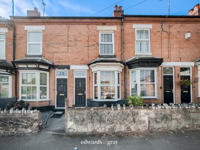 2 bedroom terraced house for sale