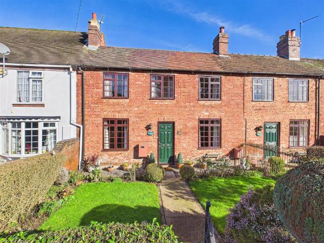 2 bedroom terraced house for sale