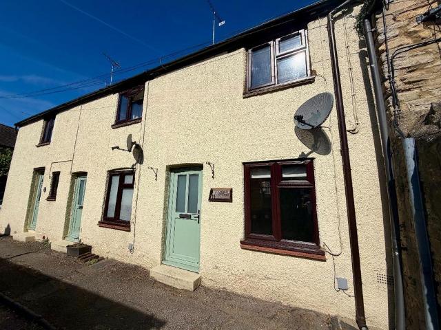 2 bedroom terraced house for sale