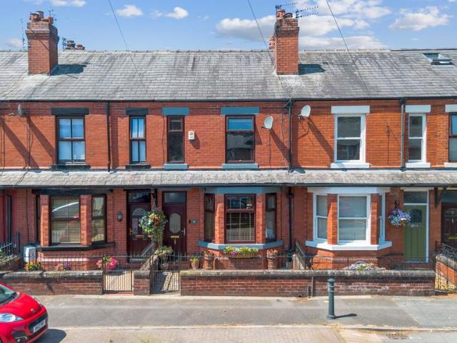 2 bedroom terraced house for sale