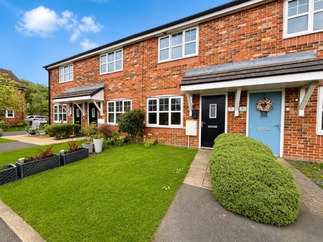 2 bedroom terraced house for sale
