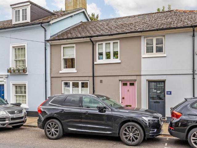 2 bedroom terraced house for sale