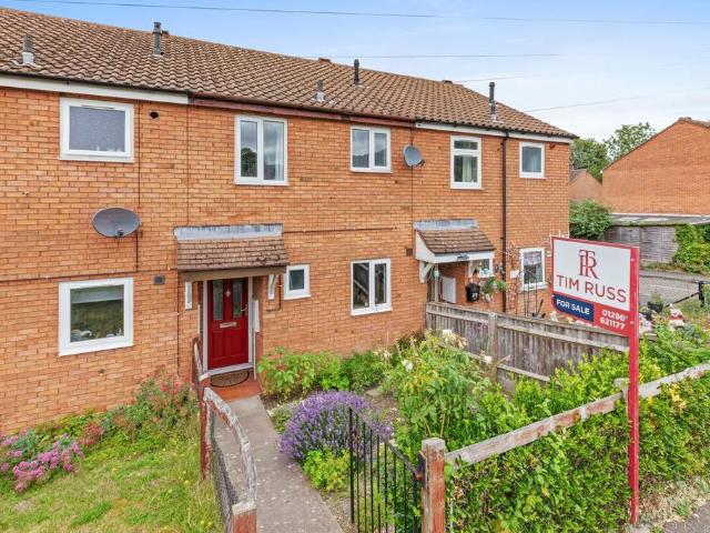 2 bedroom terraced house for sale