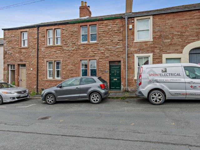 2 bedroom terraced house for sale