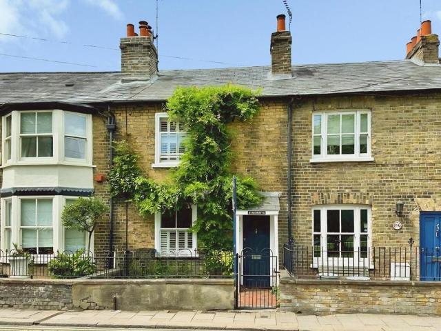 2 bedroom terraced house for sale