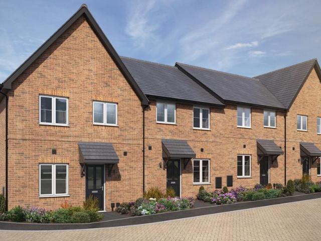 2 bedroom terraced house for sale
