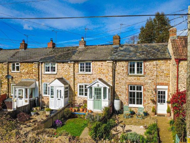 2 bedroom cottage for sale