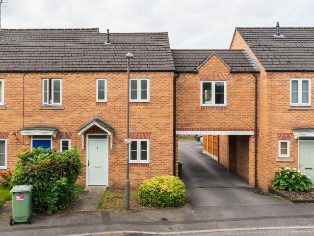 2 bedroom terraced house for sale