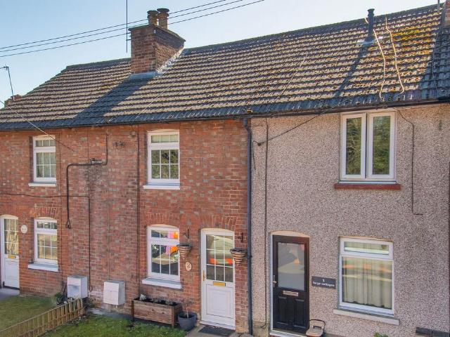 2 bedroom terraced house for sale