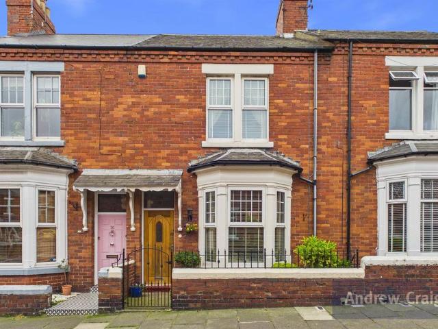 2 bedroom terraced house for sale