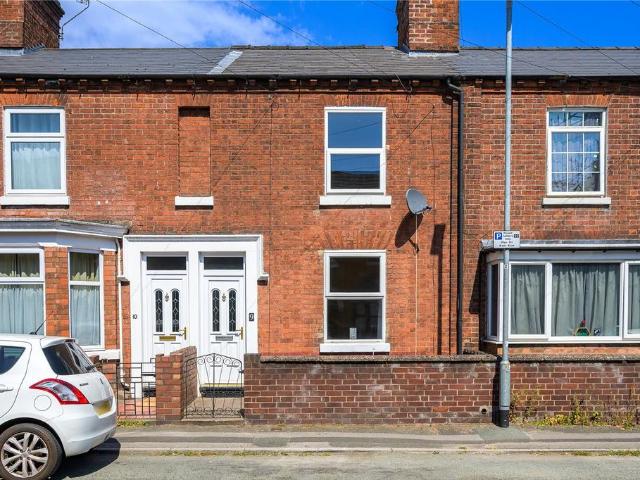2 bedroom terraced house for sale