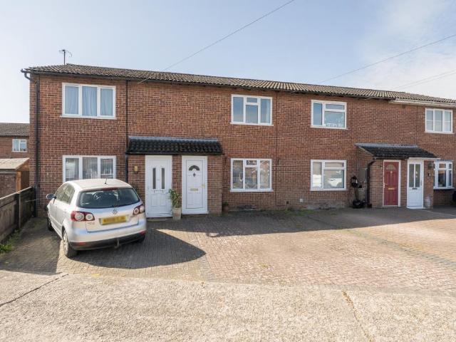 2 bedroom terraced house for sale